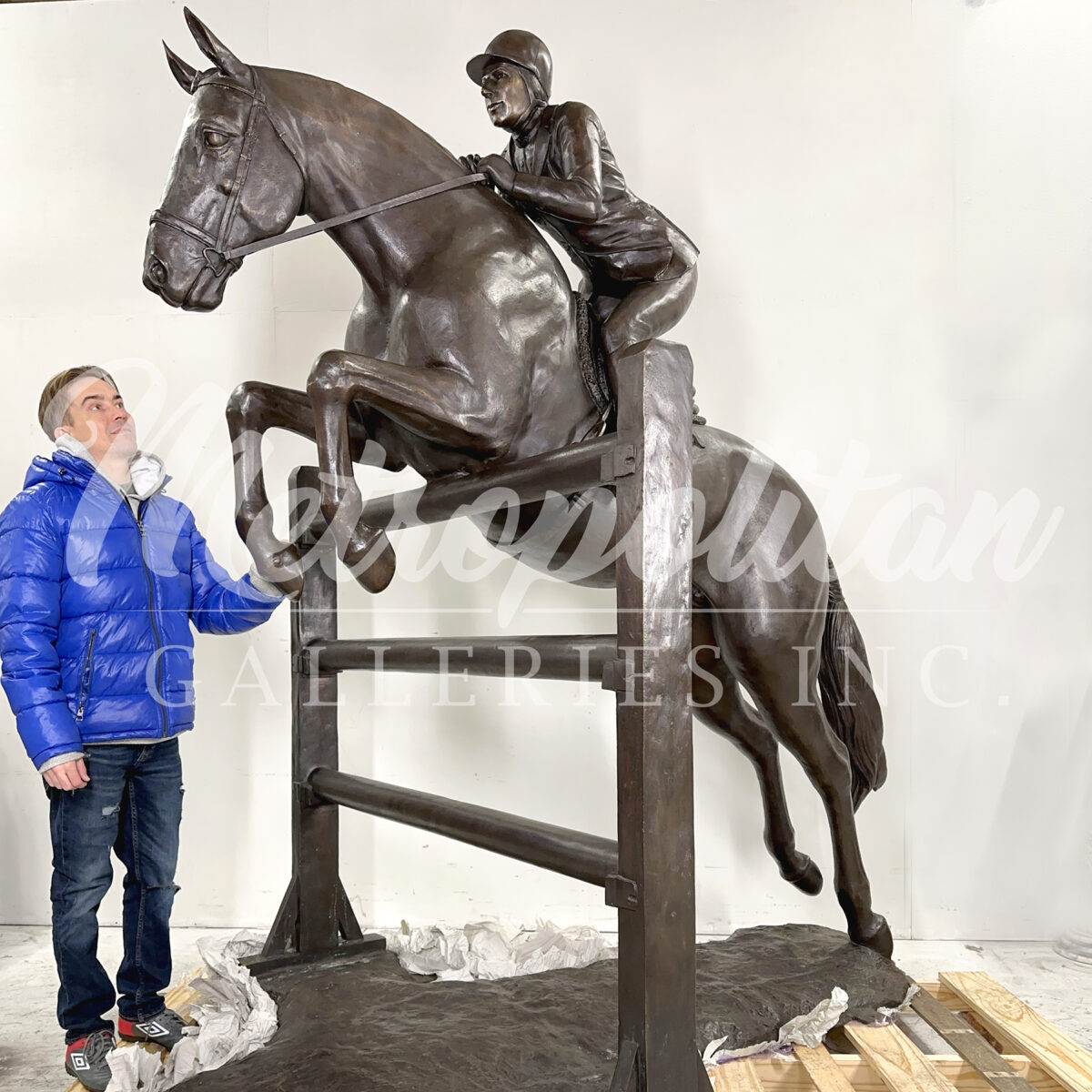 Custom Sculpture and Fountains - Metropolitan Galleries Inc.